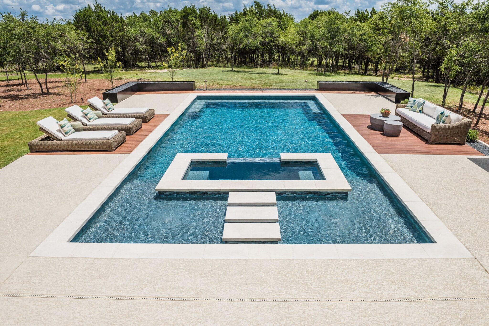 Worlds Largest Inground Pool Builder | Pinnacle Pools & Spas