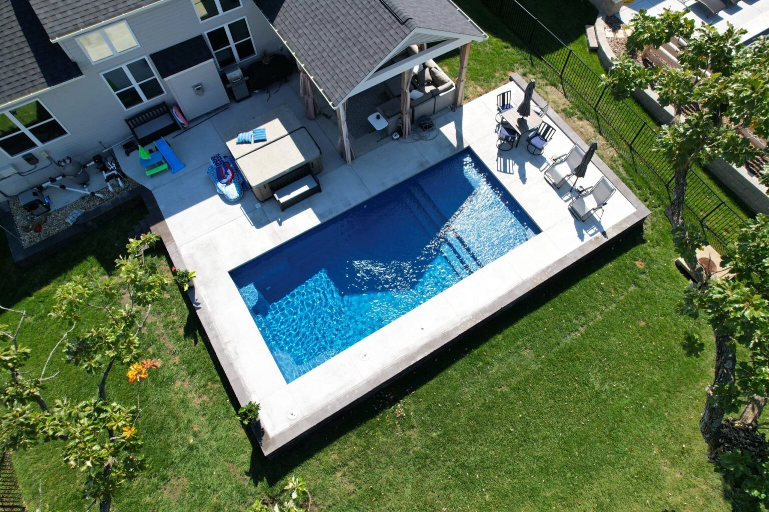 Inground Fiberglass Pools - Pinnacle Pools & Spas